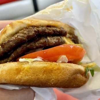 DAN’S HAMBURGERS - AUSTIN - Updated November 2024 - 136 Photos & 206 ...