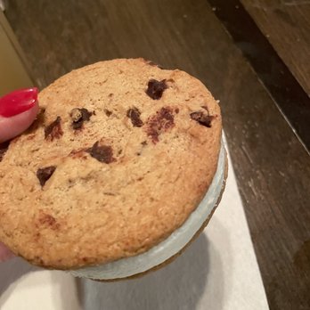 THE SLOGAR BAR & RESTAURANT - Updated July 2025 - 66 Photos & 168 ...