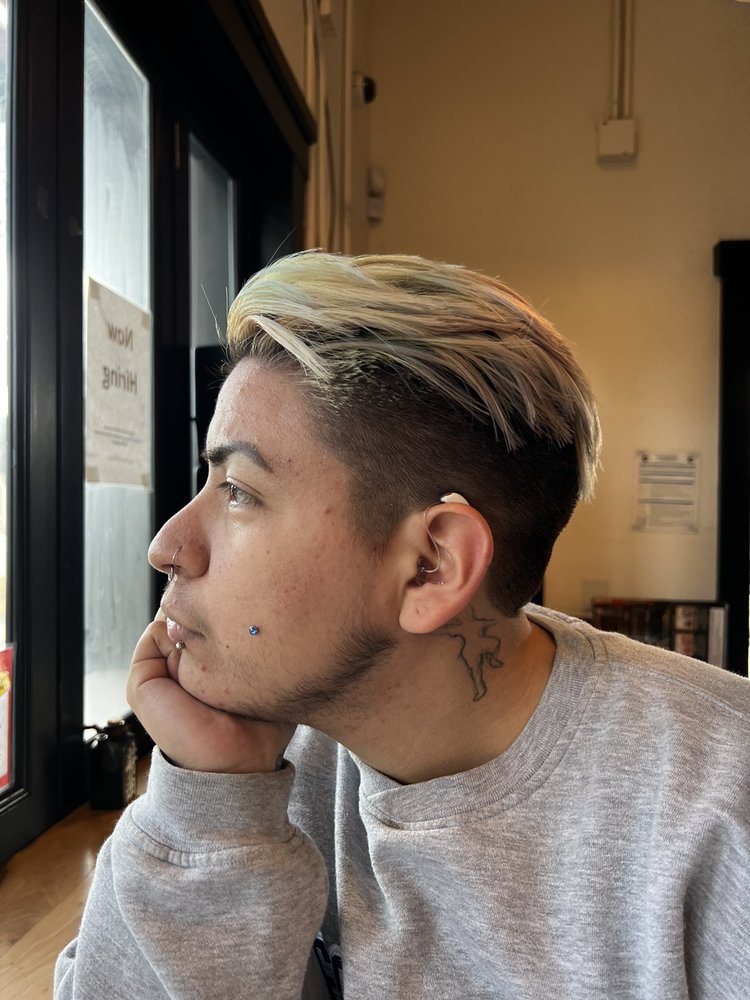 FLOYD’S 99 BARBERSHOP - Updated July 2025 - 104 Photos & 371 Reviews ...