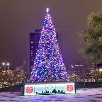 WINTERFEST ICE RINK - Updated March 2025 - 20 Photos - 500 Chestnut St ...