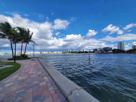 PHIL FOSTER PARK - Updated December 2024 - 124 Photos & 27 Reviews ...