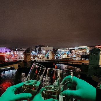 VAULT - Updated December 2025 - 91 Photos & 21 Reviews - 111 E Kilbourn ...