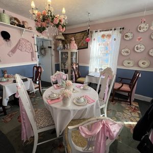 WEE FANCY TEA - Updated December 2024 - 49 Photos - 890 Peoples Plz ...