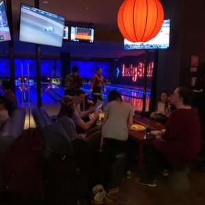 10PIN BOWLING LOUNGE - 134 Photos & 355 Reviews - 330 N State St ...