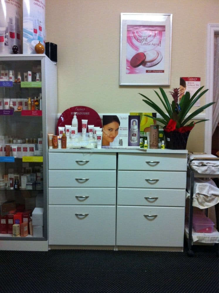 AGGIE BEAUTY SKIN CARE CENTER - Updated July 2025 - 11 Reviews - 926 E ...