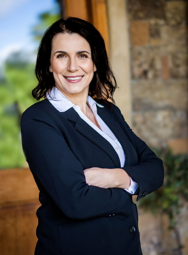 ELISABETA PARASCA - LISA DRAKE PROPERTIES - Updated September 2025 ...