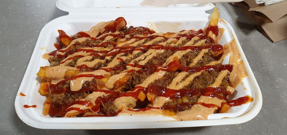 SIMBA’S HOT CHICKEN - Updated September 2024 - 16 Mallard Road, Toronto ...