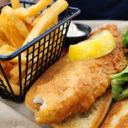 CORNERSTONE PUB AND PRIME - Updated December 2025 - 85 Photos & 95 ...