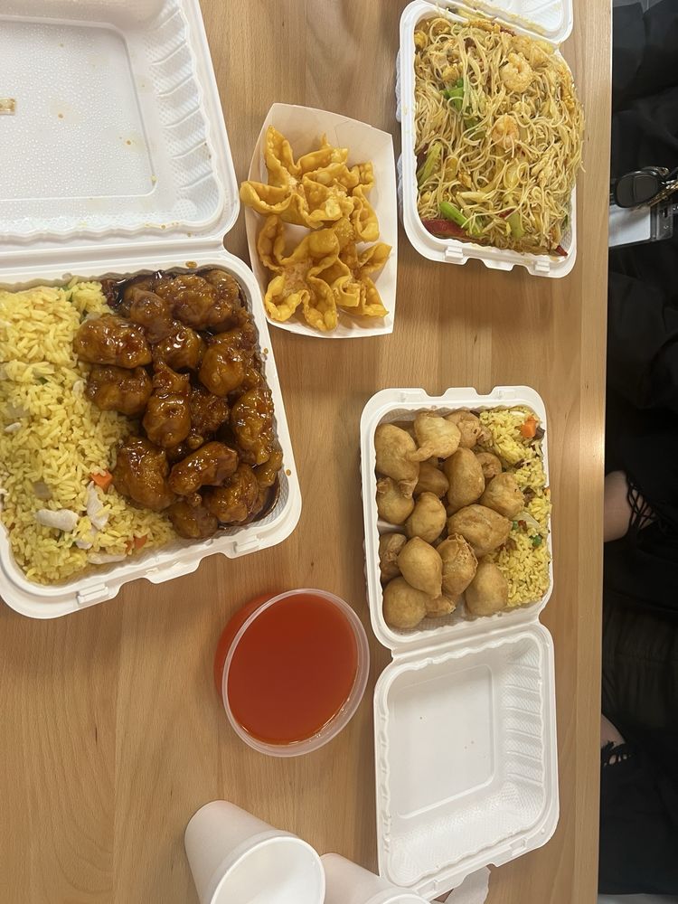 CHINA KING - Updated October 2025 - 20 Photos & 32 Reviews - 3434 55th ...