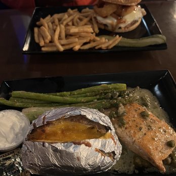 GCC PIZZA BAR & GRILL - Updated April 2025 - 198 Photos & 103 Reviews ...