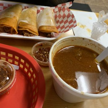 BIRRIERIA LITTLE TIJUANA - Updated September 2024 - 392 Photos & 582 ...