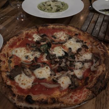 QUATTRO - Updated September 2025 - 570 Photos & 649 Reviews - 264 ...