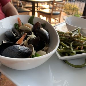 HANGRY SOLUTION - Updated July 2025 - 25 Photos & 29 Reviews - 940 S ...