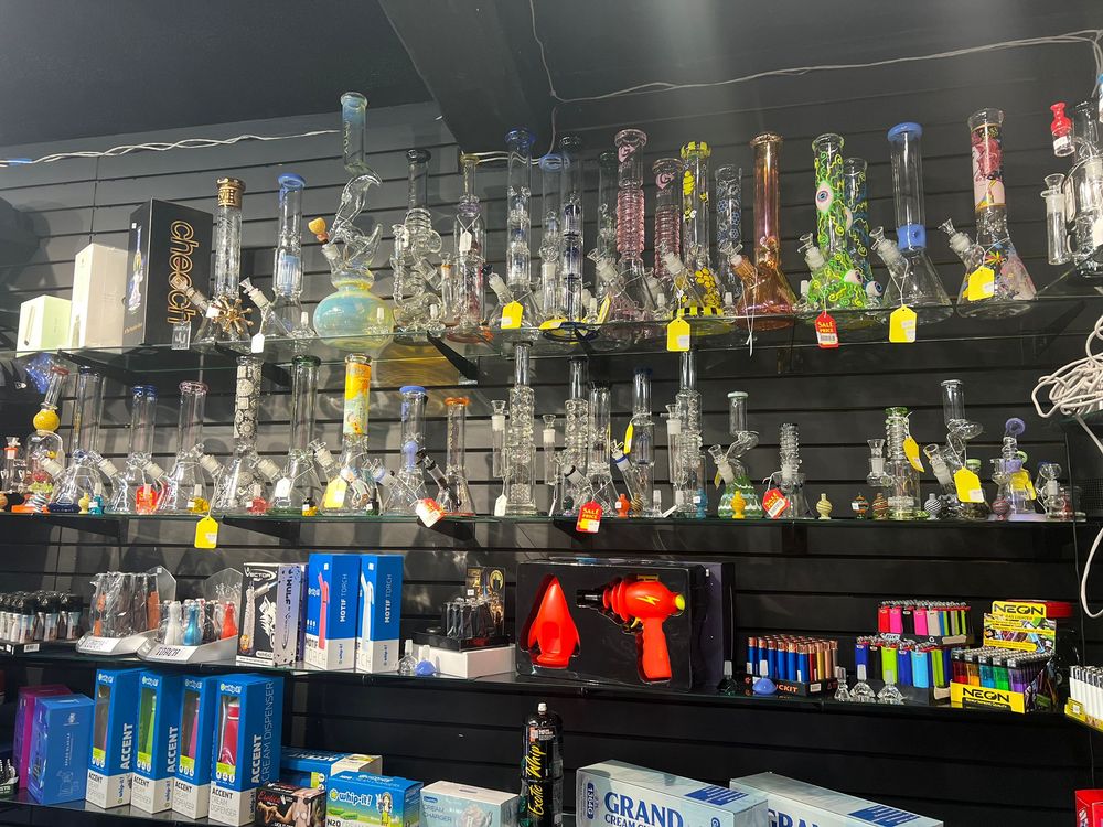 GOTHAM CITY GIFTS & MORE - Updated July 2025 - 35 Photos - 4506 Market ...