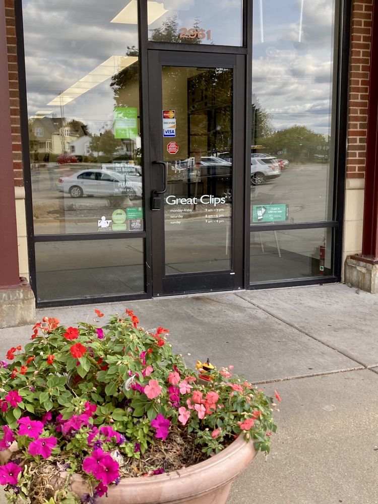 GREAT CLIPS - Updated May 2026 - 16 Photos - 2961 S Chicago Ave, South ...