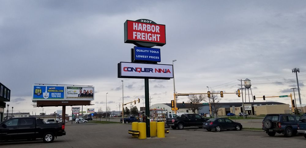 CONQUER NINJA GYM FARGO - Updated June 2024 - 44 Photos - 3207 Main Ave ...