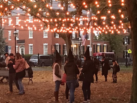 SALEM COMMON - 76 Photos & 16 Reviews - Washington Sq, Salem ...