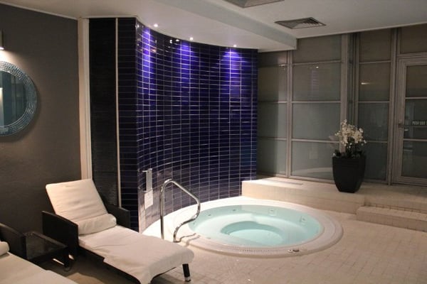 THE CIRCLE SPA - 32 Photos & 10 Reviews - Queen Elizabeth Street ...