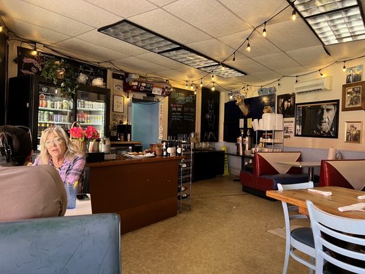 BONNIE BLUE - Updated January 2026 - 638 Photos & 859 Reviews - 334 W ...