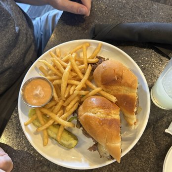 HUG-HES AMERICAN KITCHEN - Updated December 2025 - 91 Photos & 131 ...