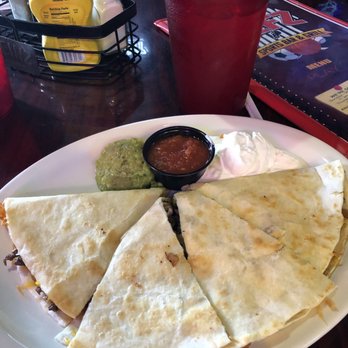 REFZ SPORTS BAR & GRILL - Updated February 2025 - 40 Photos & 22 ...