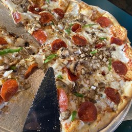 WINSTEAD AMERICAN GRILL & KING OF PIZZA - Updated January 2026 - 31 ...