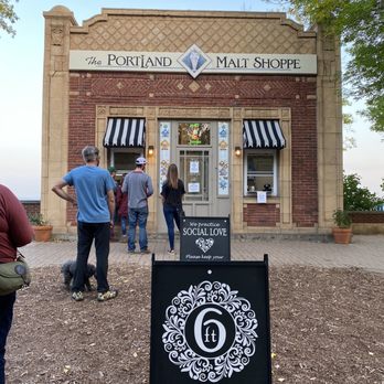 THE PORTLAND MALT SHOPPE - Updated June 2024 - 78 Photos & 106 Reviews ...