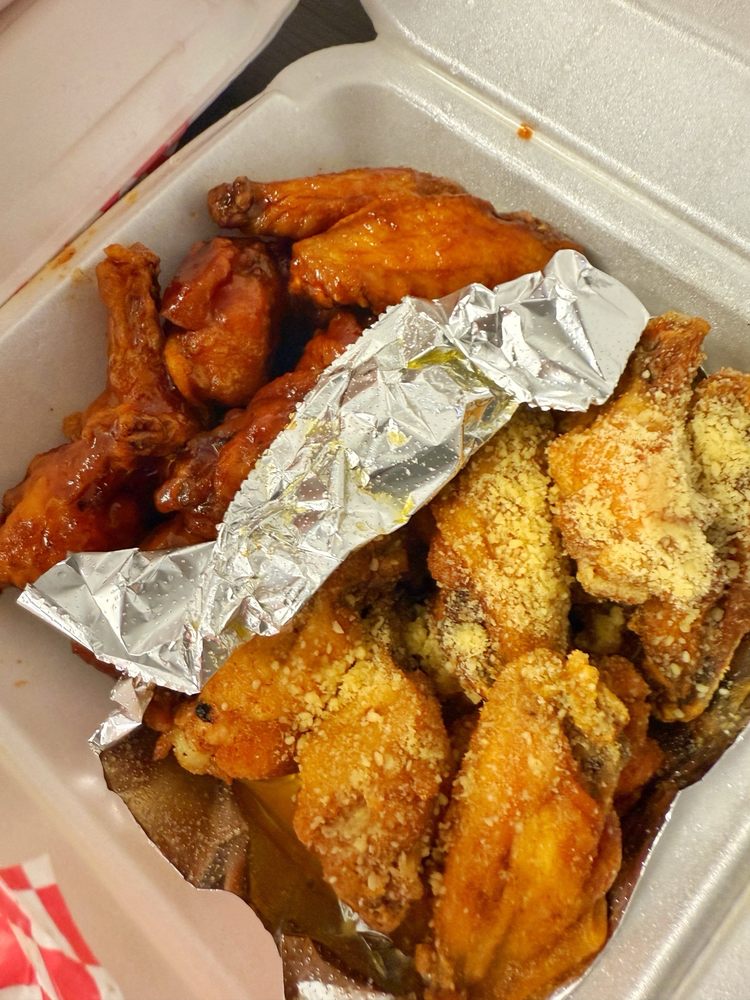 CHEX GRILL & WINGS - Updated October 2025 - 15 Photos - 3006 ...
