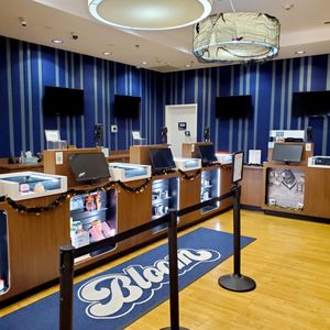 PEAKE RELEAF - Updated December 2025 - 11 Photos & 21 Reviews - 2001 ...