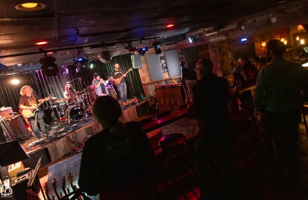 SHAKEDOWN BAR - Updated July 2025 - 35 Photos & 64 Reviews - 304 Bridge ...