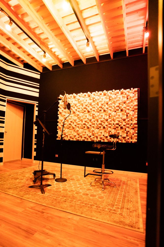 TOP TRACK STUDIOS - Updated June 2024 - 15 Photos - 2004 Lindell Ave ...