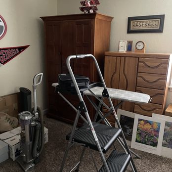 BLUE MOON ESTATE SALES - Updated December 2025 - 11 Photos ...