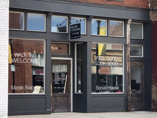 MANE SALON AND SOCIAL HOUSE - Updated August 2025 - 404 West Walnut St ...