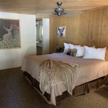 HUALAPAI MOUNTAIN RESORT - Updated October 2025 - 270 Photos & 120 ...