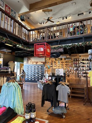 THE BACKPACKER - Updated December 2025 - 32 Photos & 16 Reviews - 7656 ...