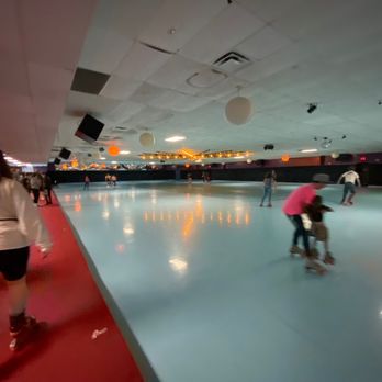 YUKON ON WHEELS - Updated November 2025 - 23 Reviews & 17 Photos - 24 E ...