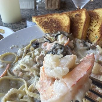 THE PORTSIDE RESTAURANT - Updated December 2025 - 251 Photos & 258 ...