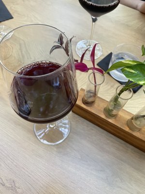 POCO VINO WINE SHOP & EVENT SPACE - Updated December 2025 - 11 Photos ...