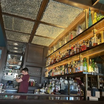 BUFFALO TRADERS LOUNGE - Updated September 2024 - 165 Photos & 72 Reviews - 950 Fulton St NE ...