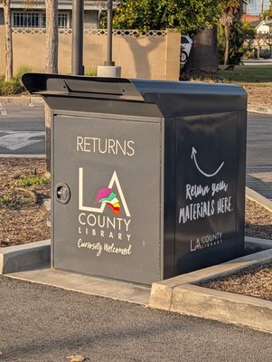 ARTESIA PUBLIC LIBRARY - Updated August 2025 - 67 Photos & 23 Reviews ...