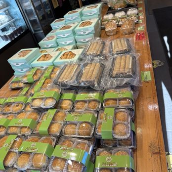 MAXIN BAKERY - Updated December 2025 - 130 Photos & 74 Reviews - 40-06 ...