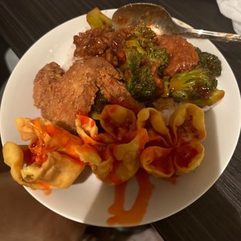 FULL YUM CARRY OUT - Updated October 2025 - 30 Photos & 36 Reviews ...