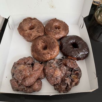 RISE DOUGHNUTS - Updated August 2024 - 35 Photos & 48 Reviews - 28 ...