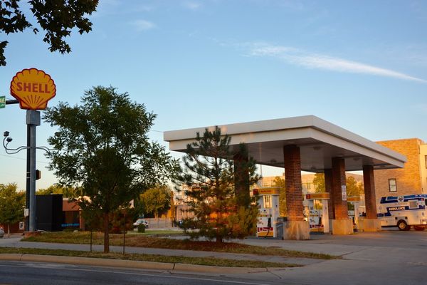 SHELL 1ST PLACE GAS STATION - Updated June 2025 - 10 Reviews - 440 NW ...
