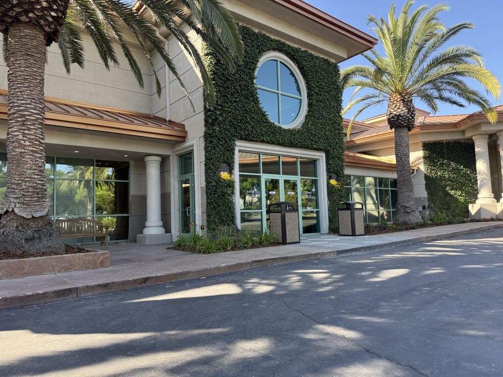 LIFE TIME - Updated September 2025 - 14 Photos - 1220 Arden Hills Ln ...