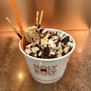 HOLY ROLY ICE CREAM - Updated January 2025 - 1010 Photos & 675 Reviews ...