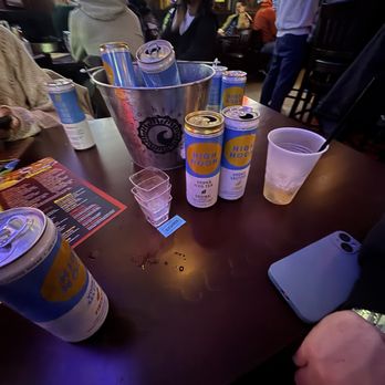 SIDELINES SPORTSBAR & GRILL - Updated July 2025 - 63 Photos & 181 ...