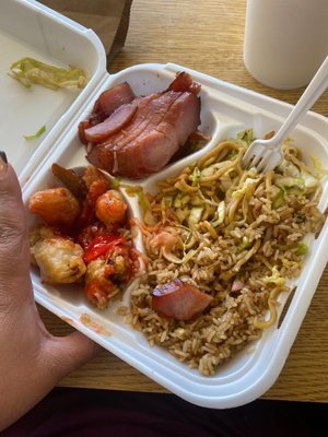 NOAH’S HOF BRAU - 47 Photos & 162 Reviews - Chinese - 1311 J St ...