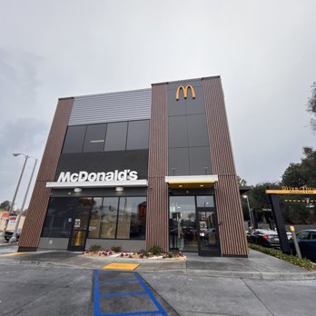 MCDONALDS - NORTH HOLLYWOOD - Updated June 2024 - 98 Photos & 279 ...