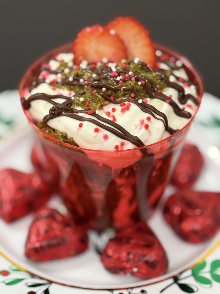 CHRISTMAS CAFE - Updated April 2025 - 82 Photos - 1482 Hwy 41 N ...